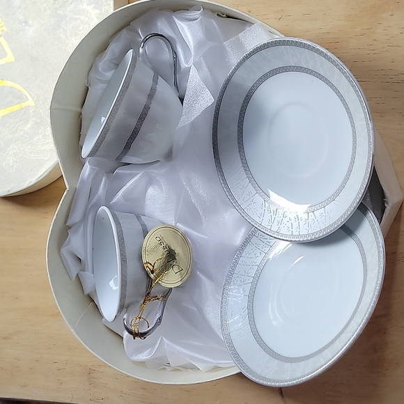 D'LUSSO | Dining | Dlusso Home Collection | Poshmark